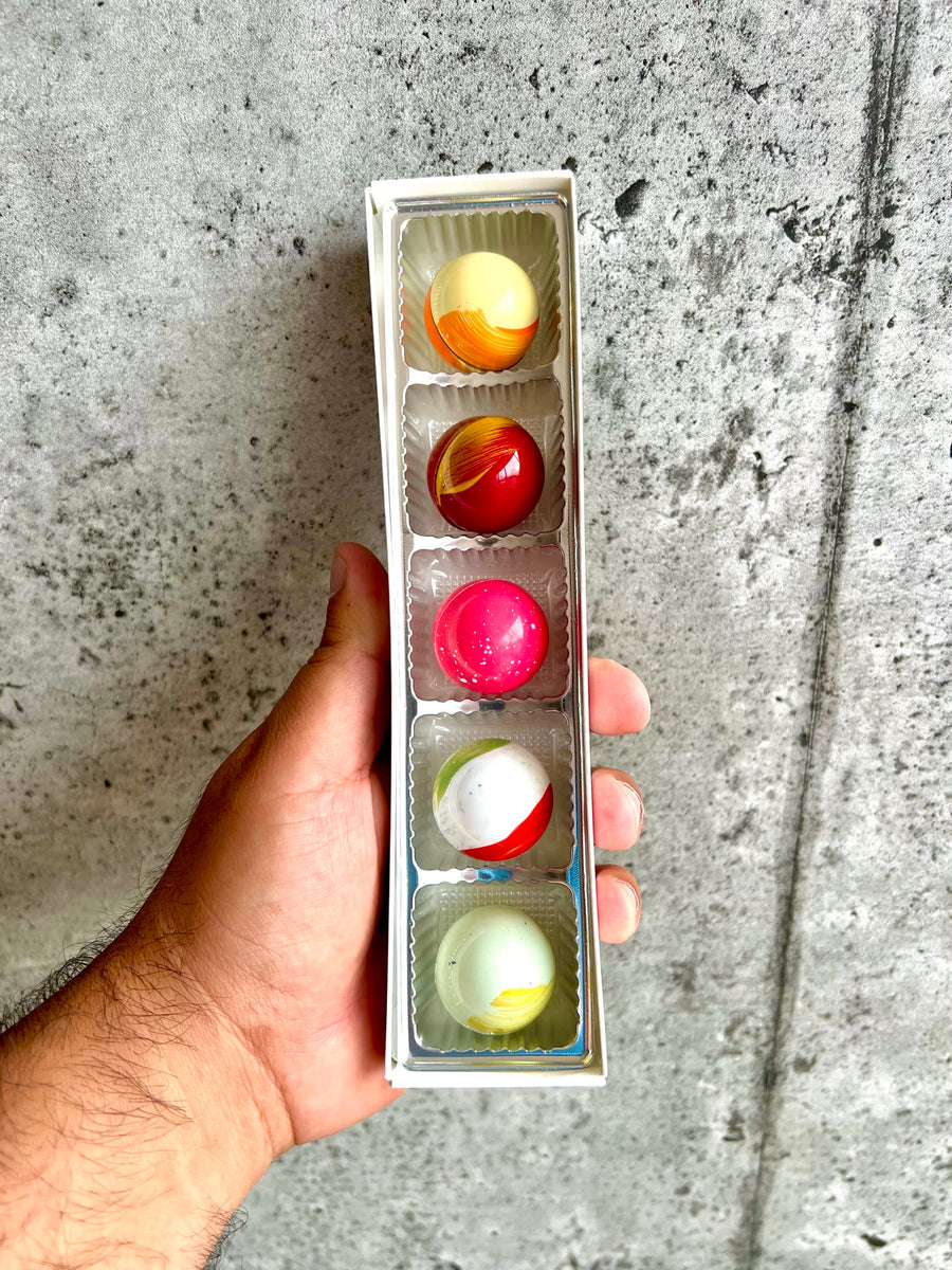 The Sampler Box – The Desserts Lab